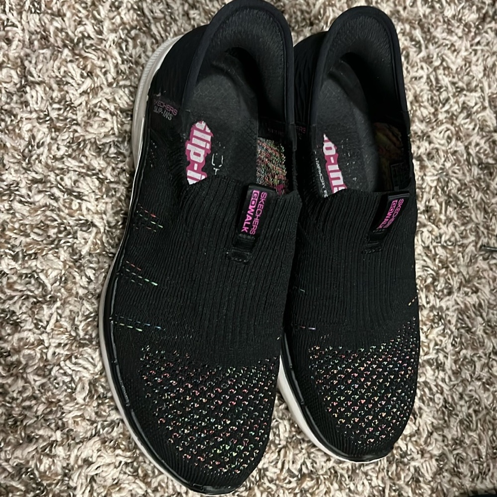Skechers Slip Ins Size 7 - Gem